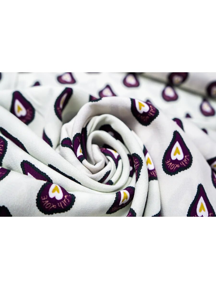 Ткань Вискоза креп с сердечками