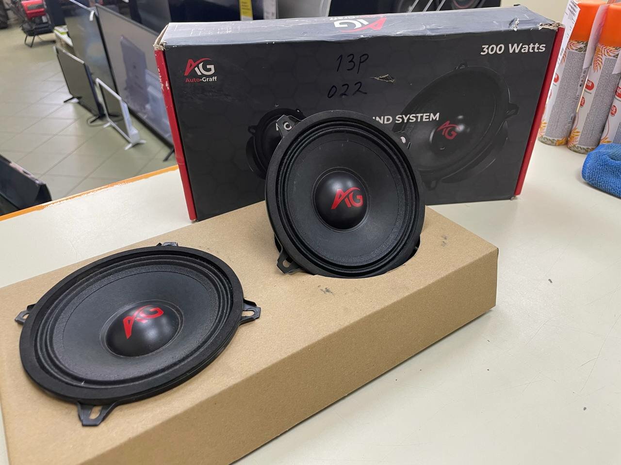 Автомобильные динамики Auto Graff 130 мм 300 вт, колонки для автомобиля Б/У уценка