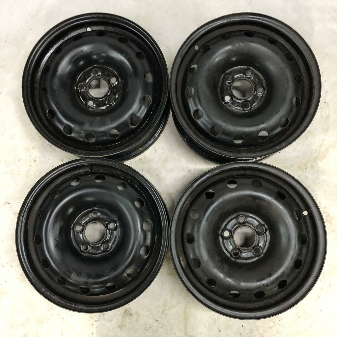 Колесные диски Штампованные 15x6 PCD 5x100 D57.1 ET38 (Реплика)