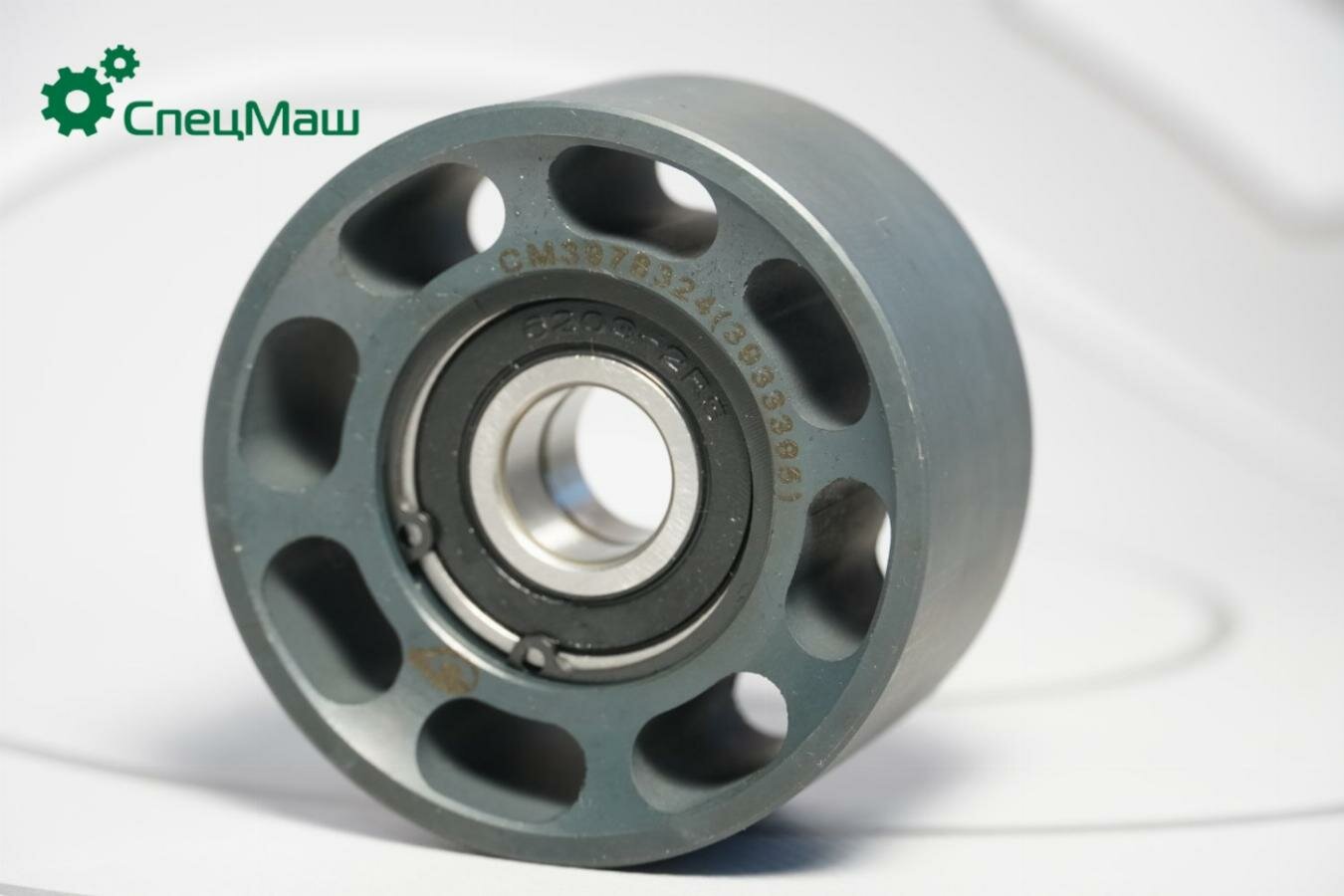 Ролик обводной 74*40 KAMAZ/John Deere дв. Cummins 6ISBe/ISDe 3978324 (Спецмаш)