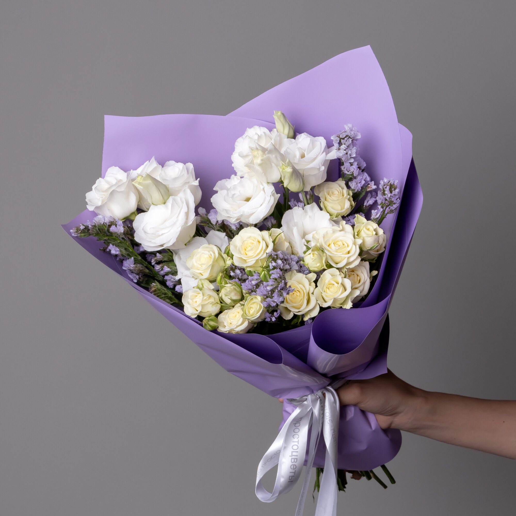 Букет цветов NEW "Герда S" в коробке и аквабоксе от "Простоцветы"