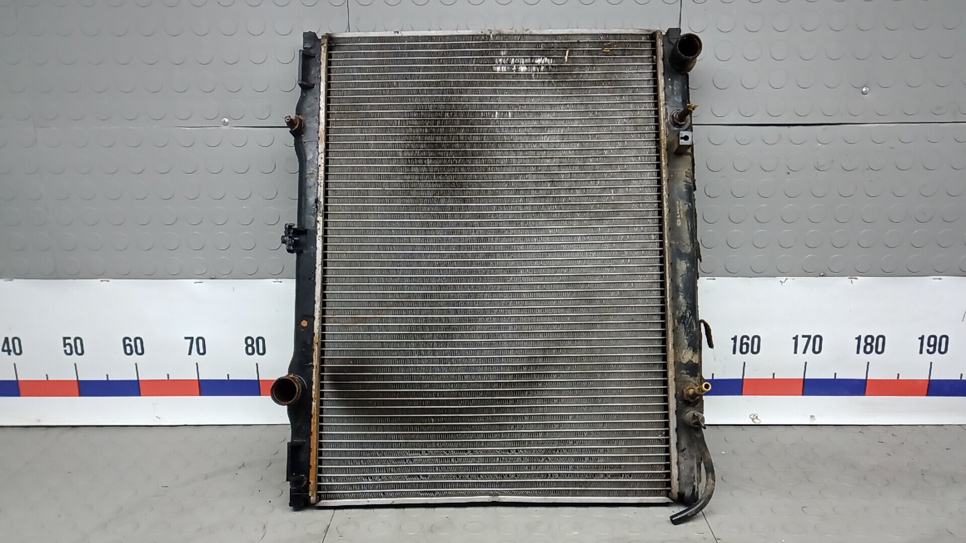 Радиатор системы охлаждения KIA SORENTO 1