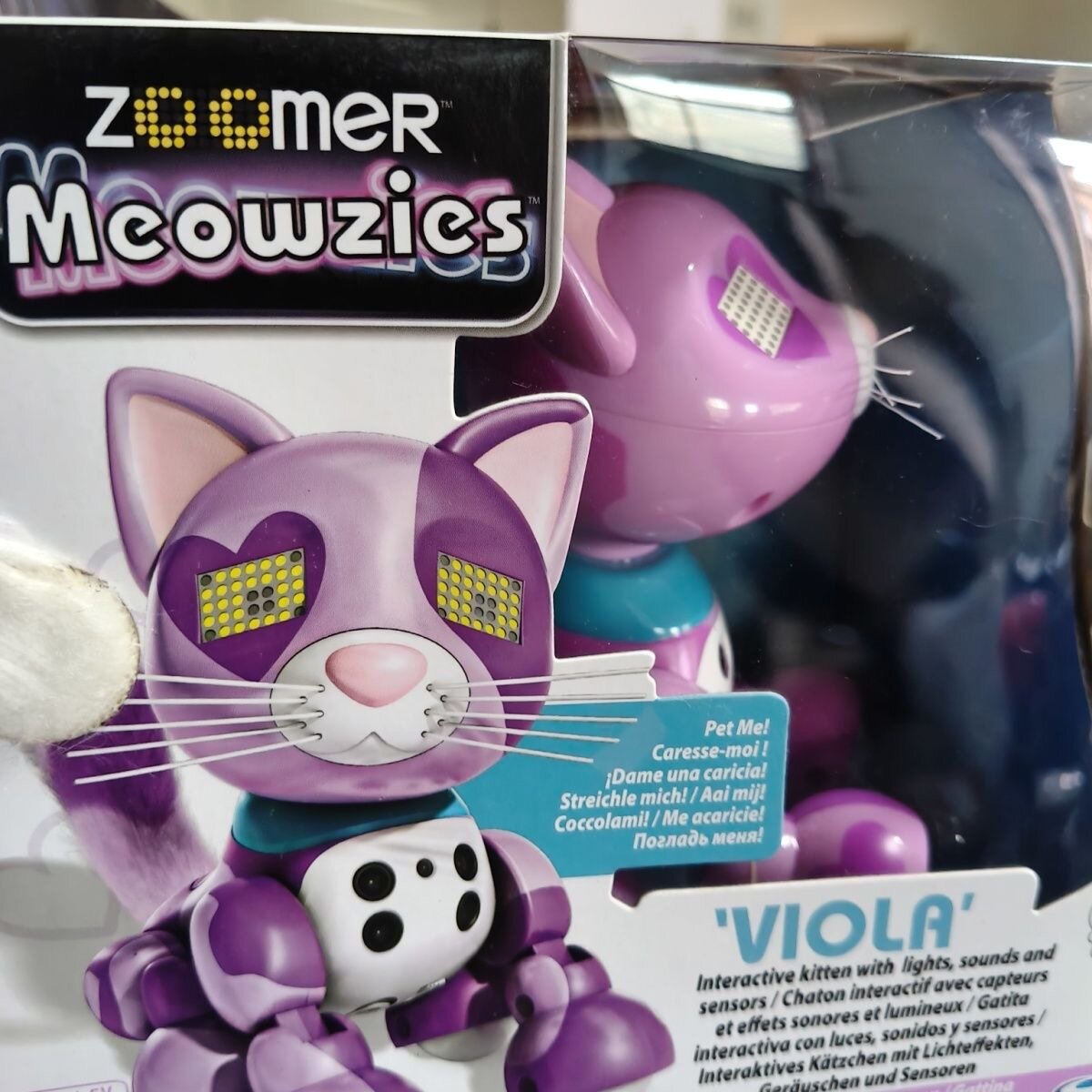 Spin Master Zoomer Meowzies Interactive Kitten Интерактивная игрушка для котенка со светом, звуками и датчиками, Подходит для детей старше 5 лет