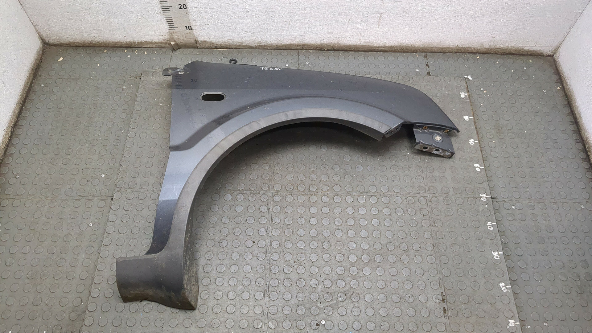 Крыло правое переднее Ford Fusion Б/У