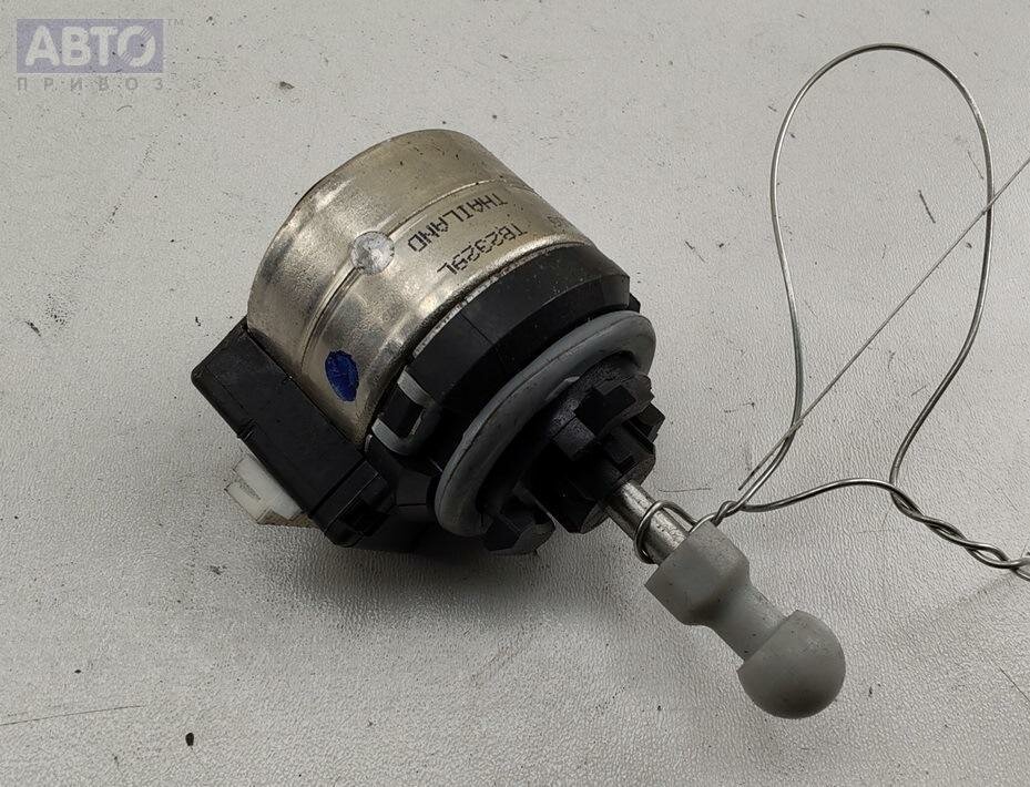 Корректор фар Opel Vectra C (2002-2008)