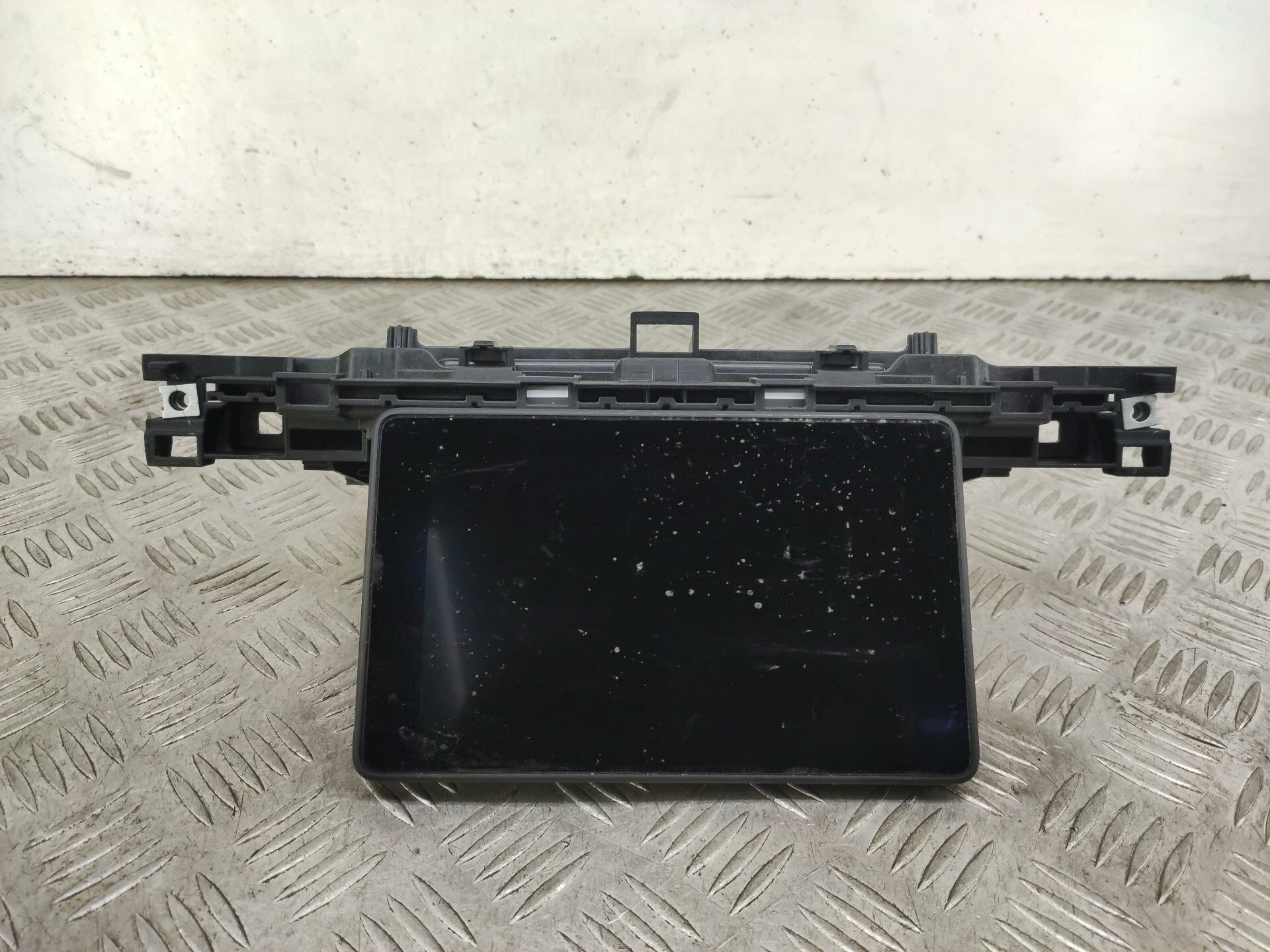 Дисплей Audi A4 B9 2017 8W1919604