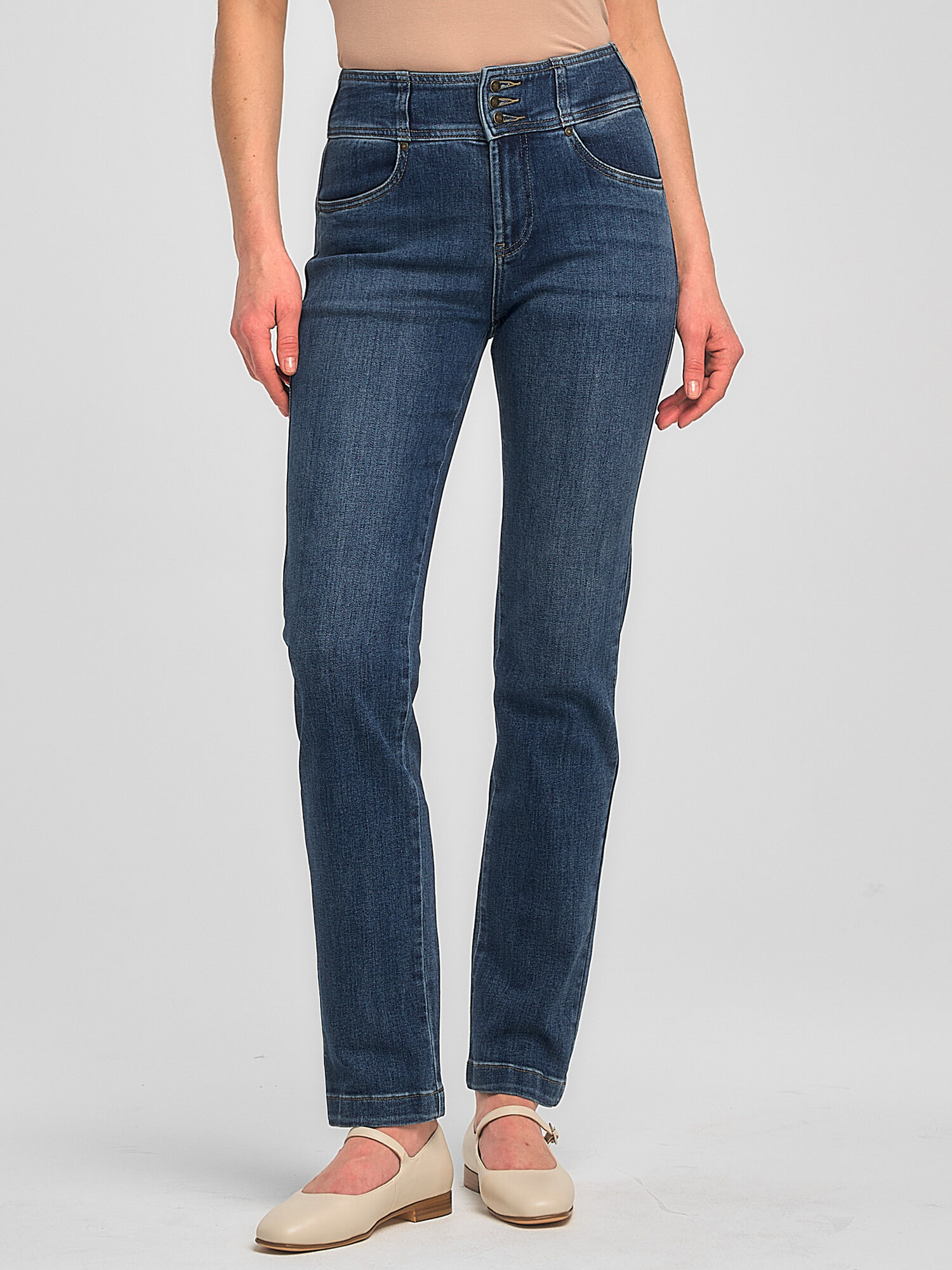 Джинсы зауженные 