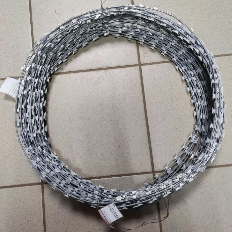 Забор ограда противокражный из проволоки стальной колючей 0,9х9м СББ АКЛ "егоза" г. Пенза