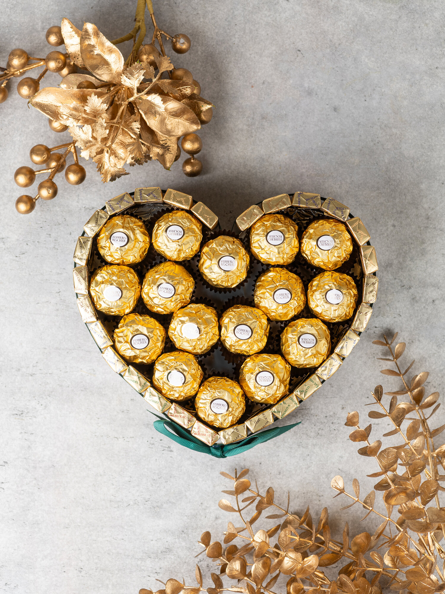 Подарочный набор Olavi "Сердце", Ferrero, молочный шоколад, без ГМО, в картонной коробке — фото 1