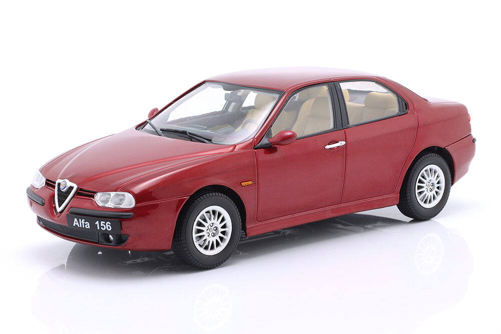 Модель коллекционная TRIPLE 9 Alfa romeo 156 1998 redmetallic