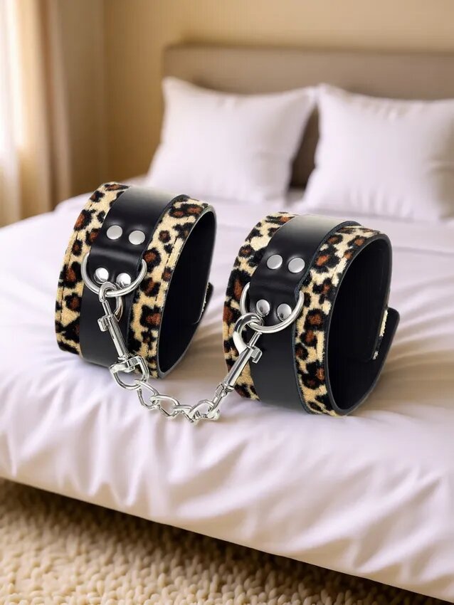 Поножи Anonymo #0152, PU кожа, принт, 27 см