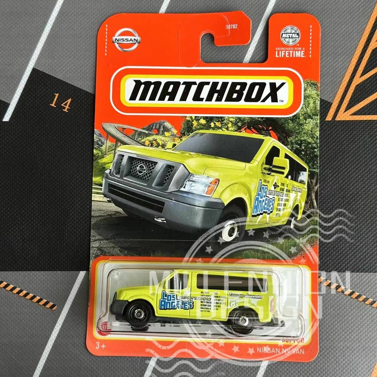 Matchbox городские герои 1:64 литой автомобиль(K63Грузовик Nissan)