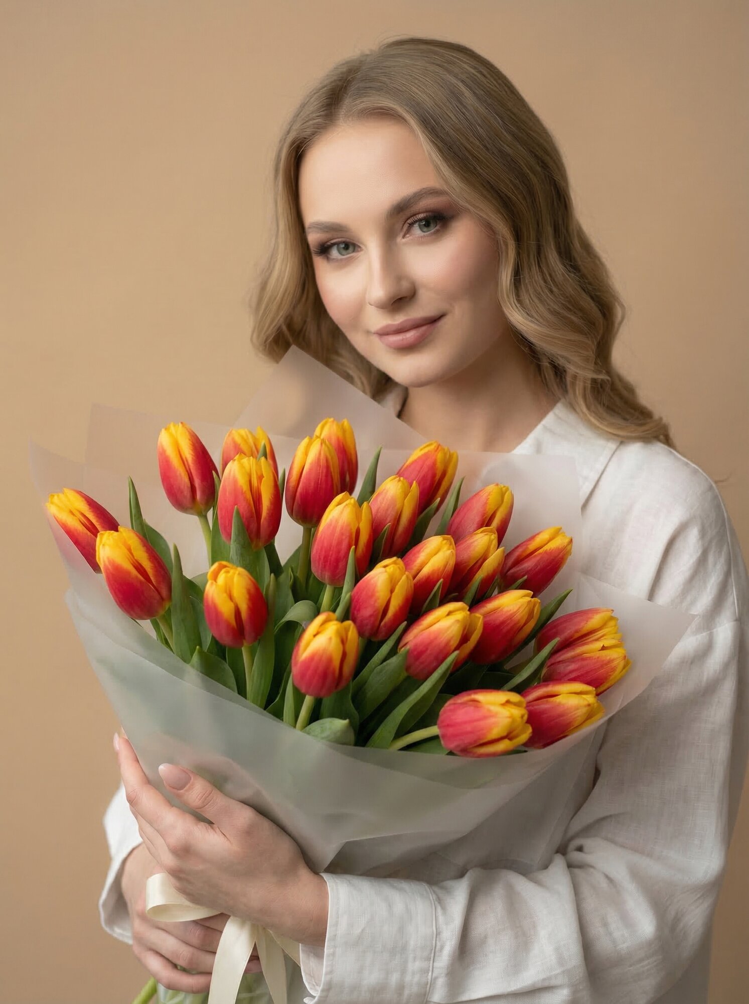 Свежесрезанные тюльпаны — идеальный весенний подарок для любого повода