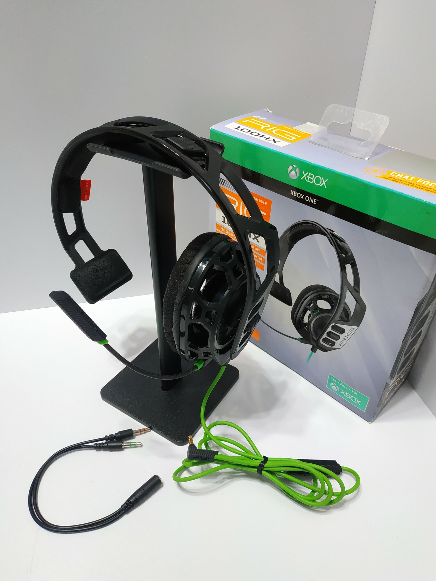Игровые наушники Plantronics RIG 100 Xbox