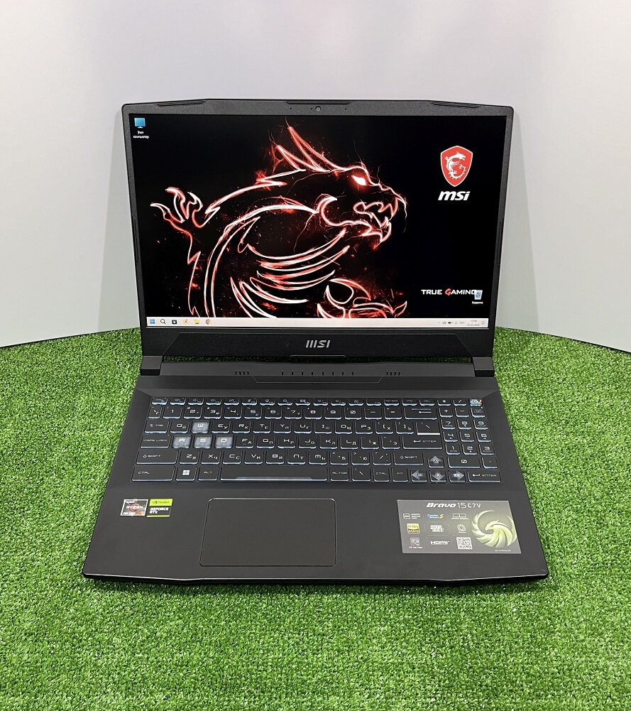 Ноутбук MSI Bravo 15 C7VF