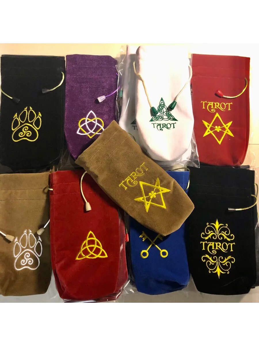 Набор из 9 мешочков для карт таро