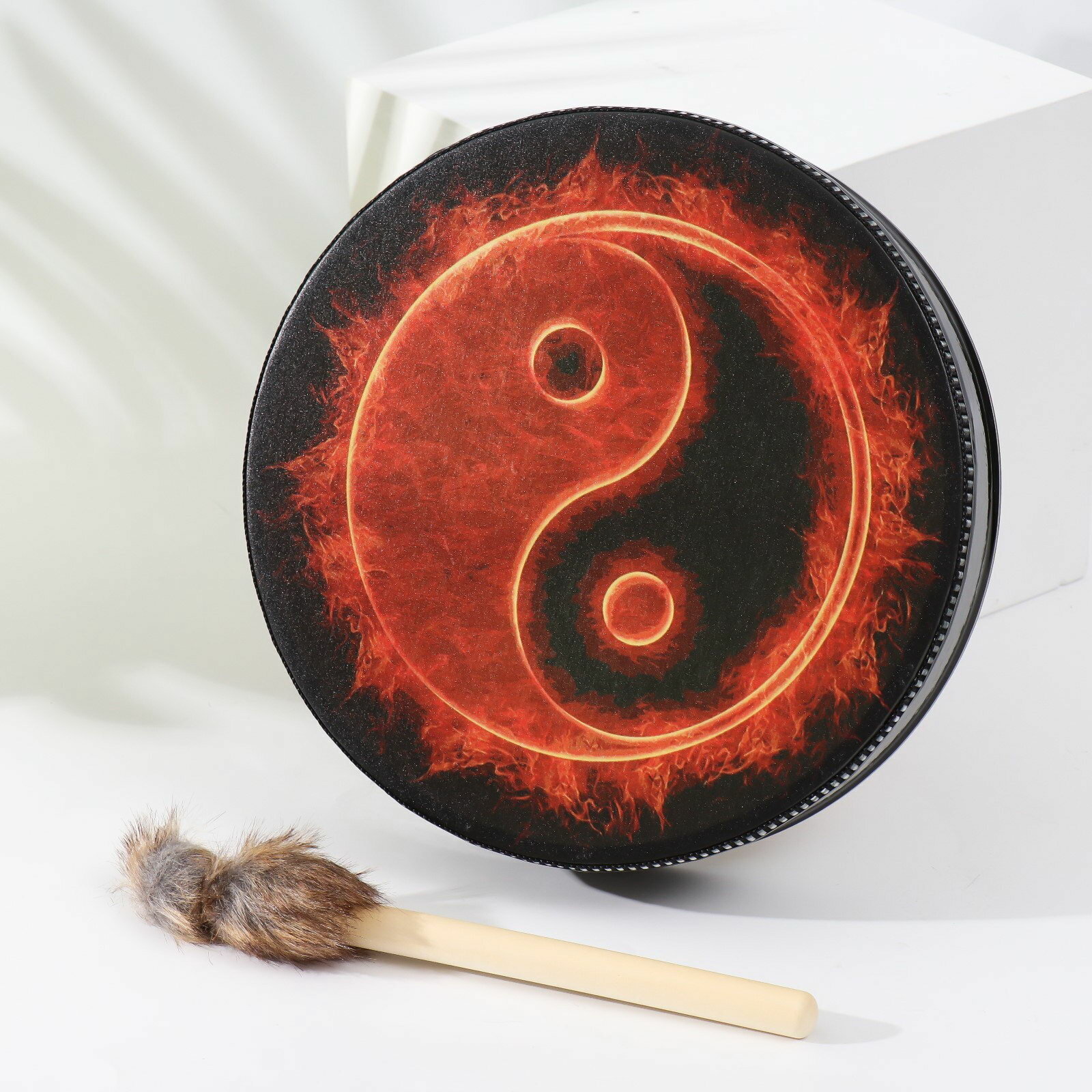 Шаманский бубен "Инь-ян и огонь" с колотушкой 5х25х25 см, материал корпуса: дерево