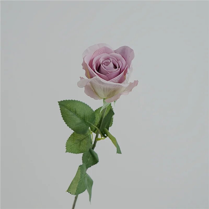 Искусственные розы Real Touch, белые light purple