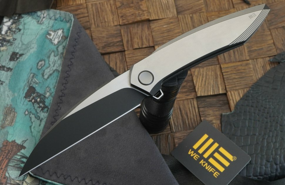 Складной нож We Knife Fluxor, сталь M390, BW/S, рукоять черный титан/сатин