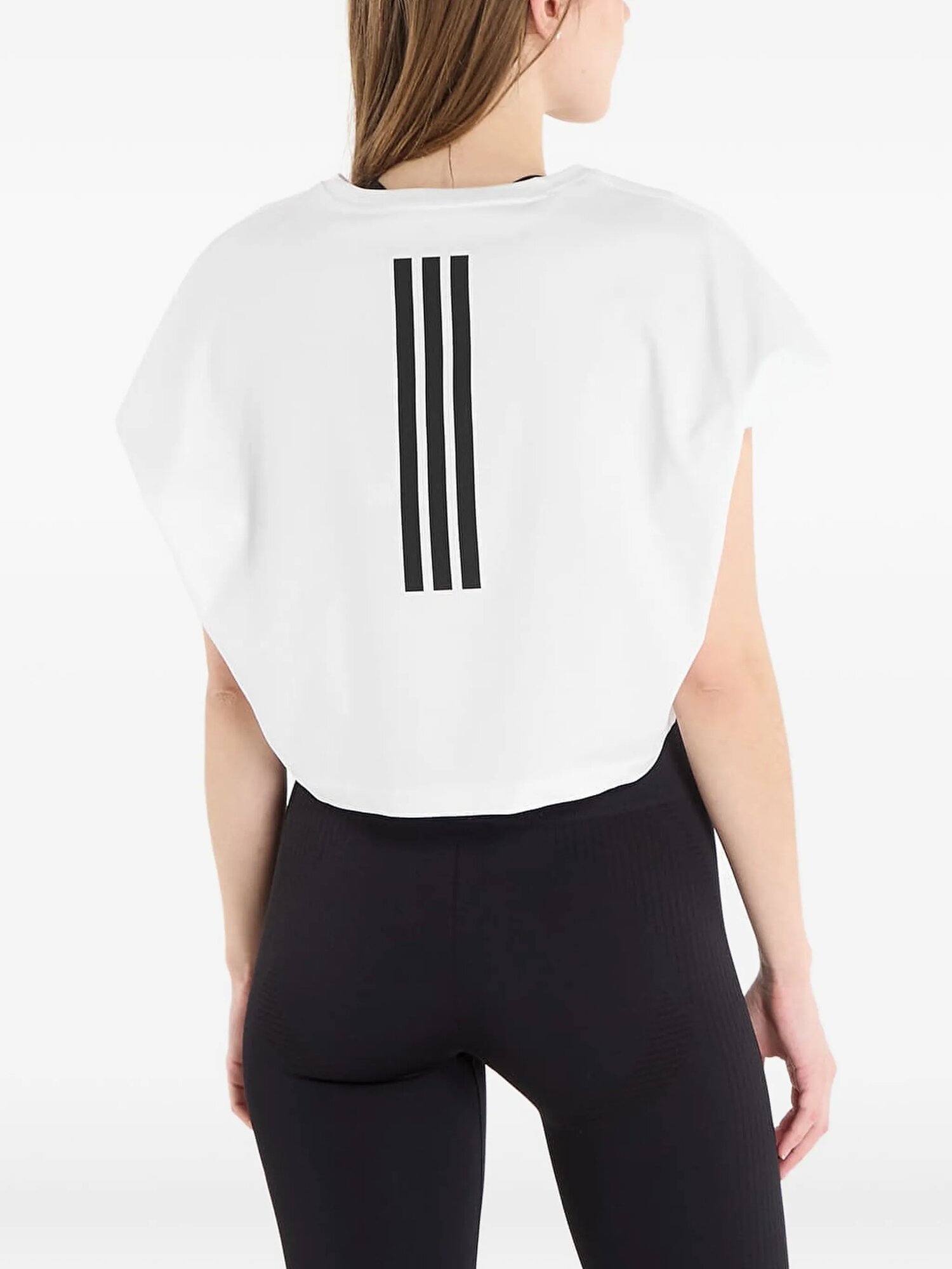 Футболка adidas Logo-print T-shirt, размер 4 UK, бежевый/белый — фото 1