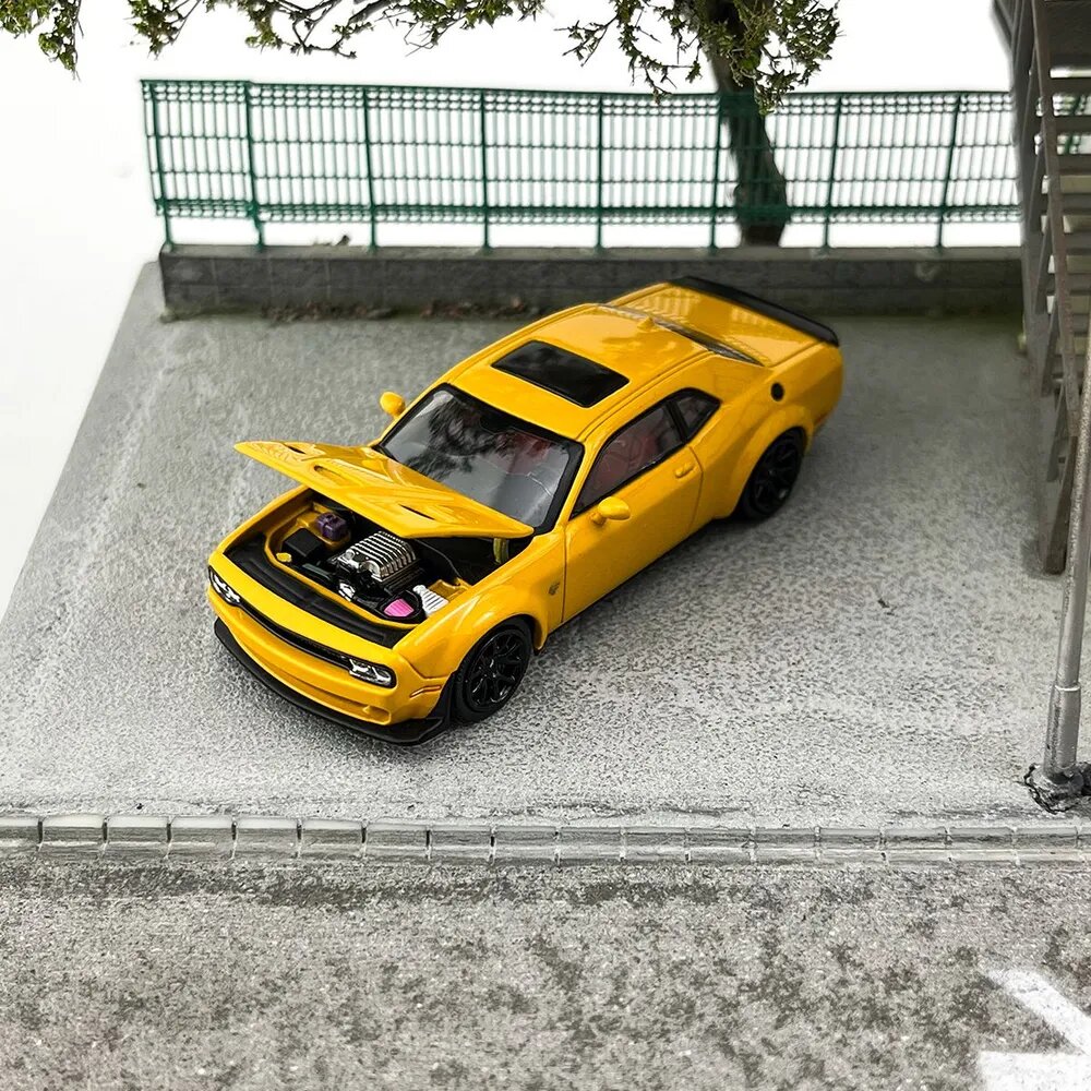 SH 1:64 Dodge SRT Hellcat Легковая модель автомобиля