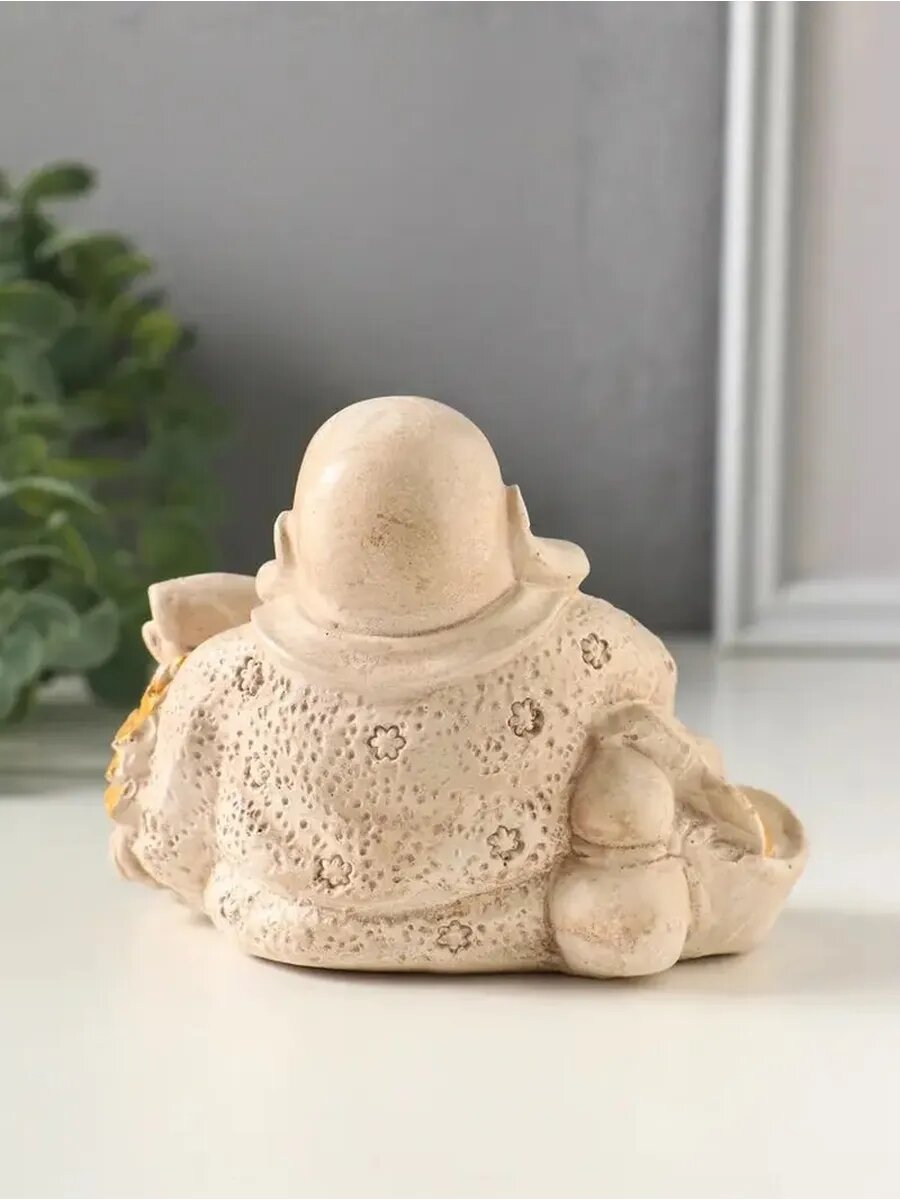 Декоративная фигурка Хотей с рыбой, слоновая кость