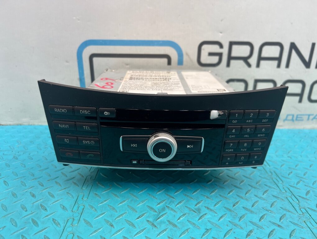 Магнитола Mercedes-Benz E-Class 2010 W212 651.924 2.2 OEM A2129004612