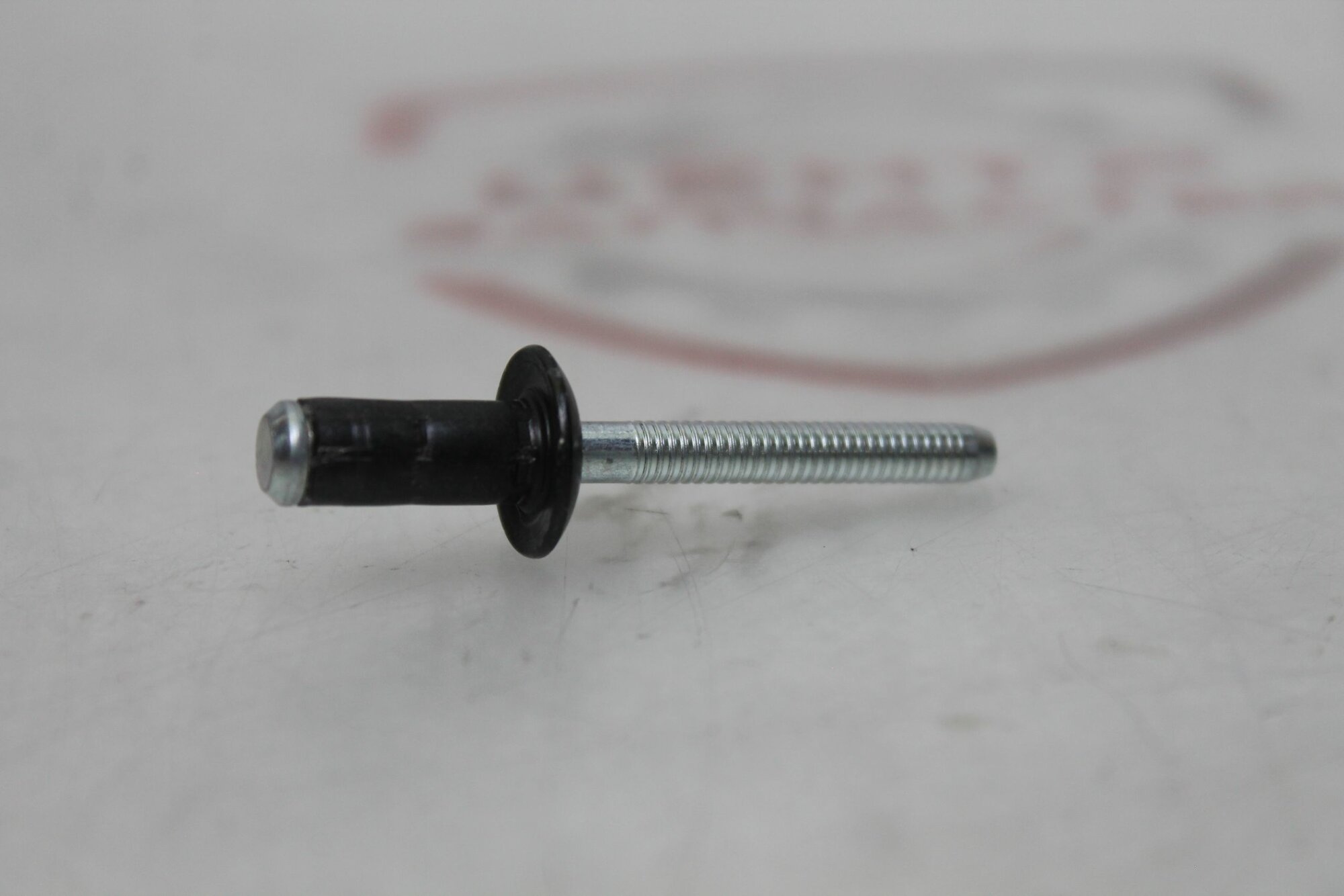 Заклепка 16.76 X 6.6MM FORD 5236395