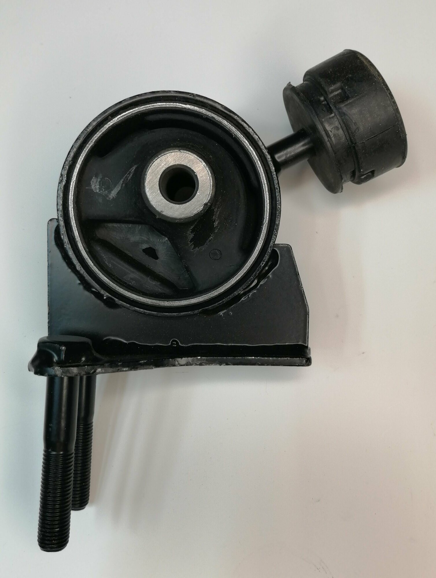 Опора двигателя задняя Faw V5 [1.5 16V 5MT седан] 1237102140