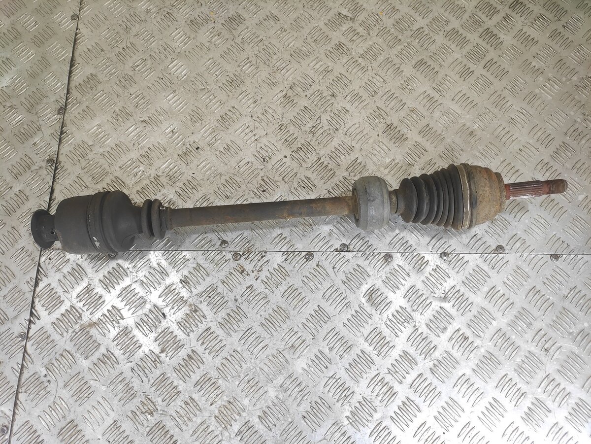 Полуось передняя правая RENAULT R19 1992 2002 7701351479