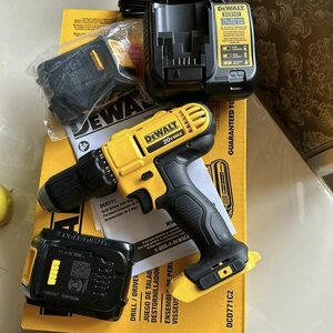 Dewalt dcd771c2 store