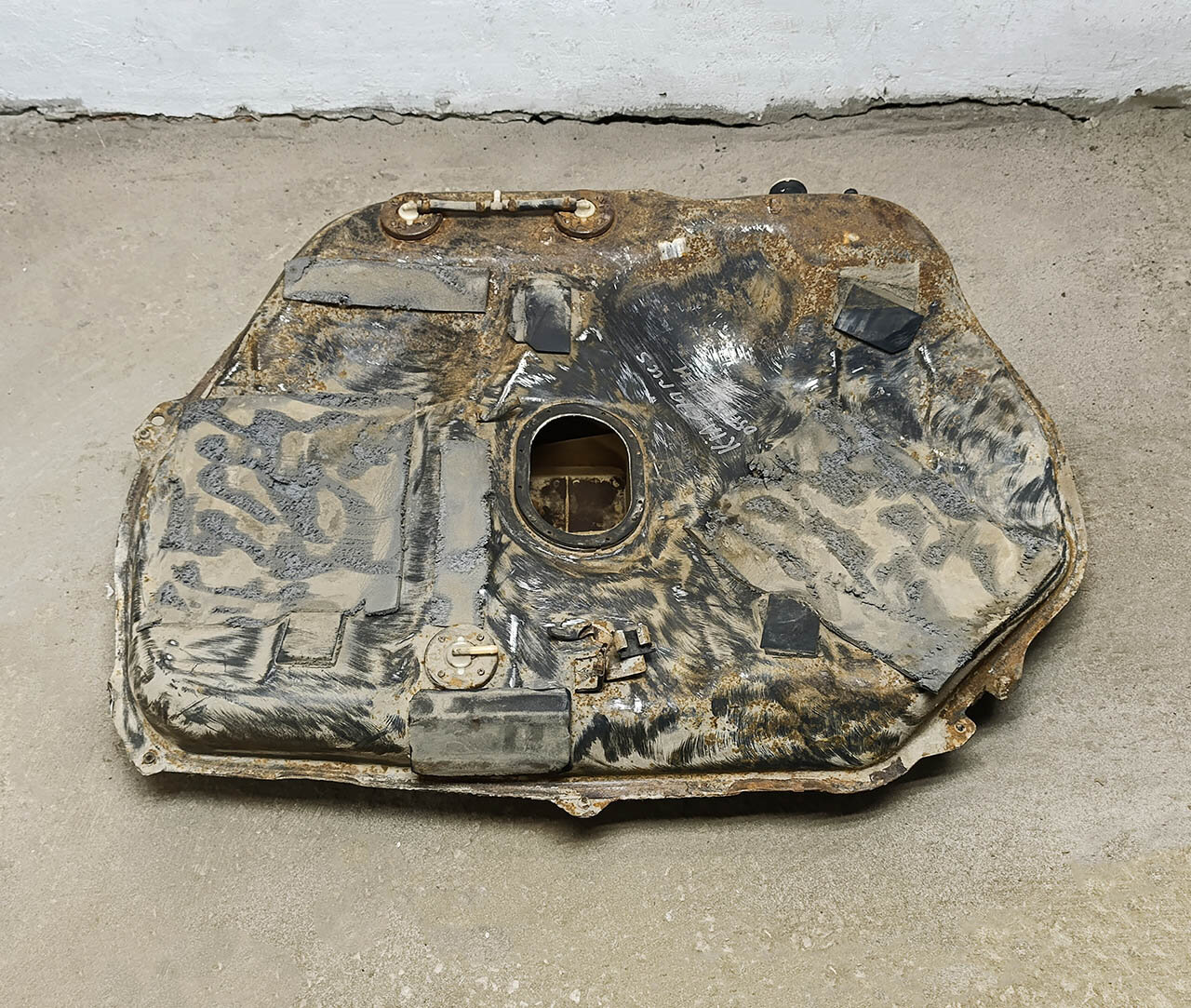 Бак топливный Kia Sephia I, 1.6