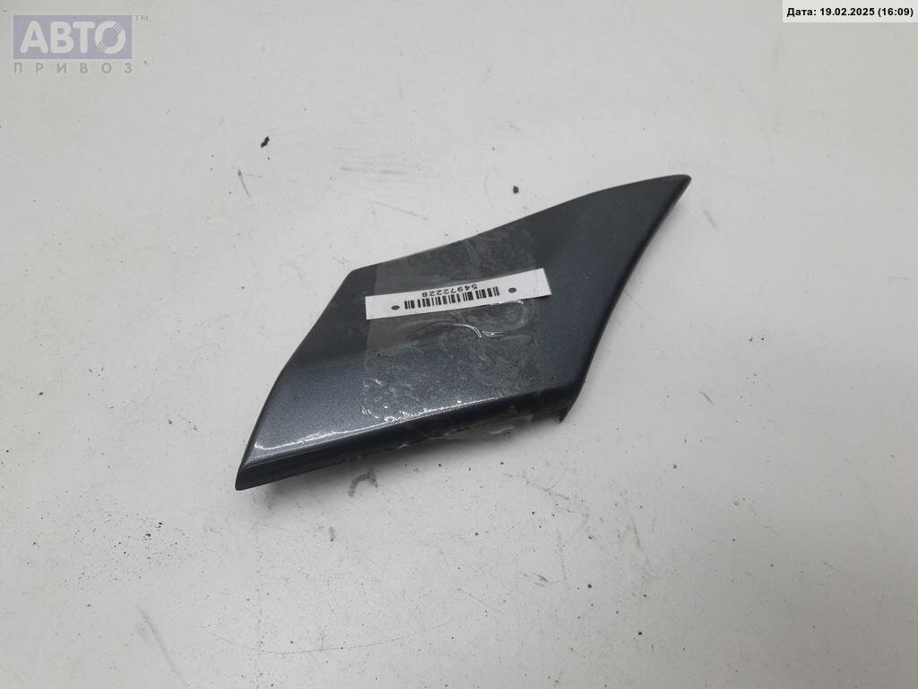 Молдинг крыла заднего левого Volkswagen Passat B4