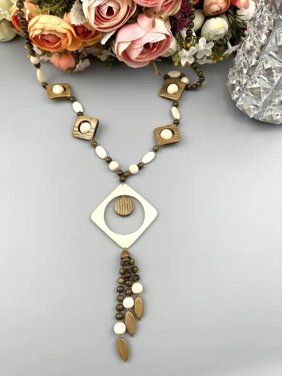 Колье, бисер