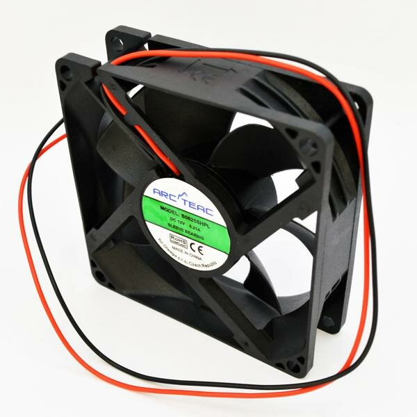 Вентилятор ARCTEAC B0825SHPL осевой, 12В DC, 80х80х25 мм, подшипник скольжения