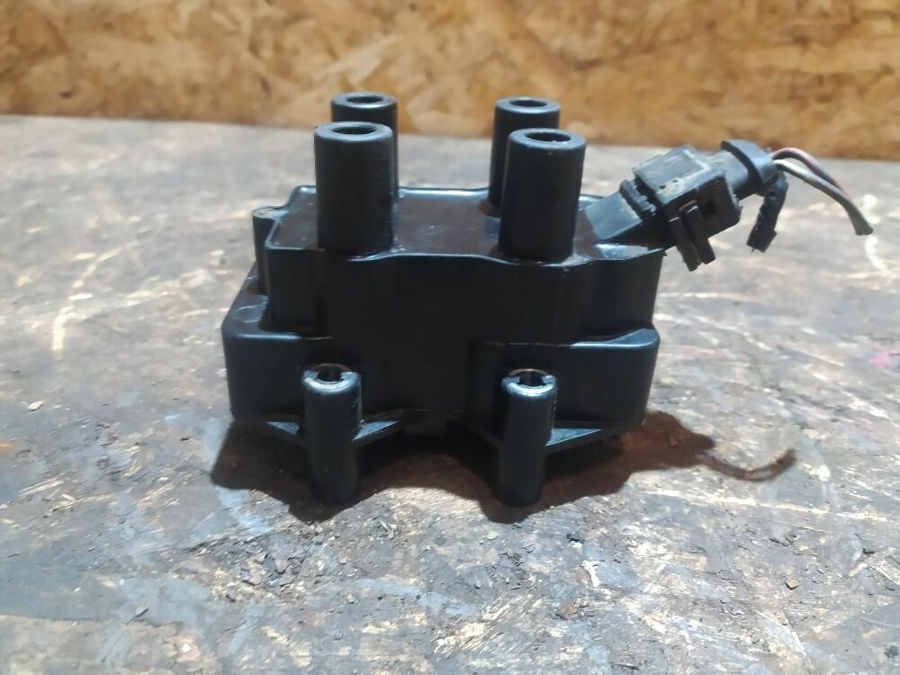 Катушка зажигания Opel Vectra B (1995 2000) Б/У с пробегом