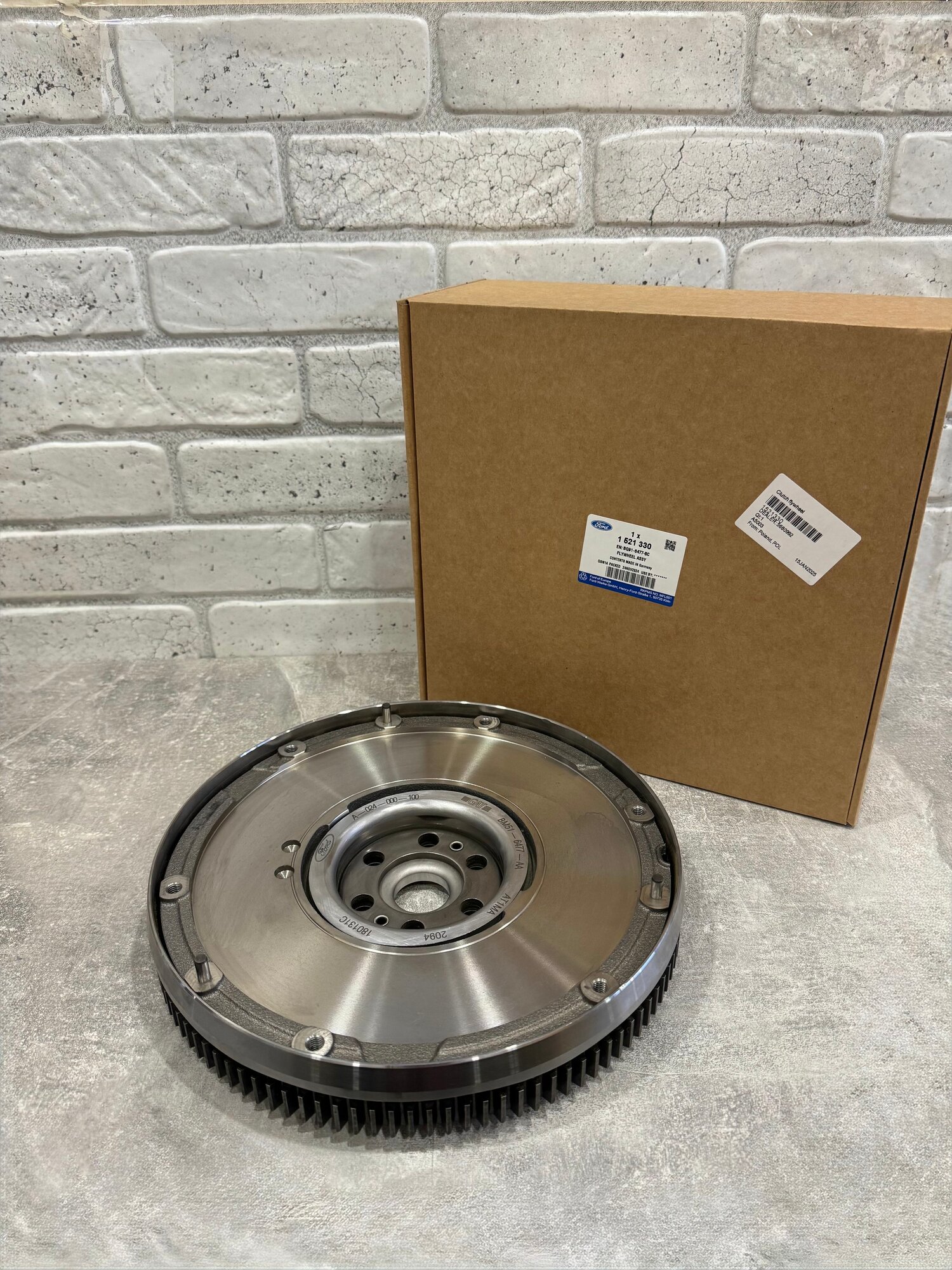 1521330 Оригинальный маховик Ford