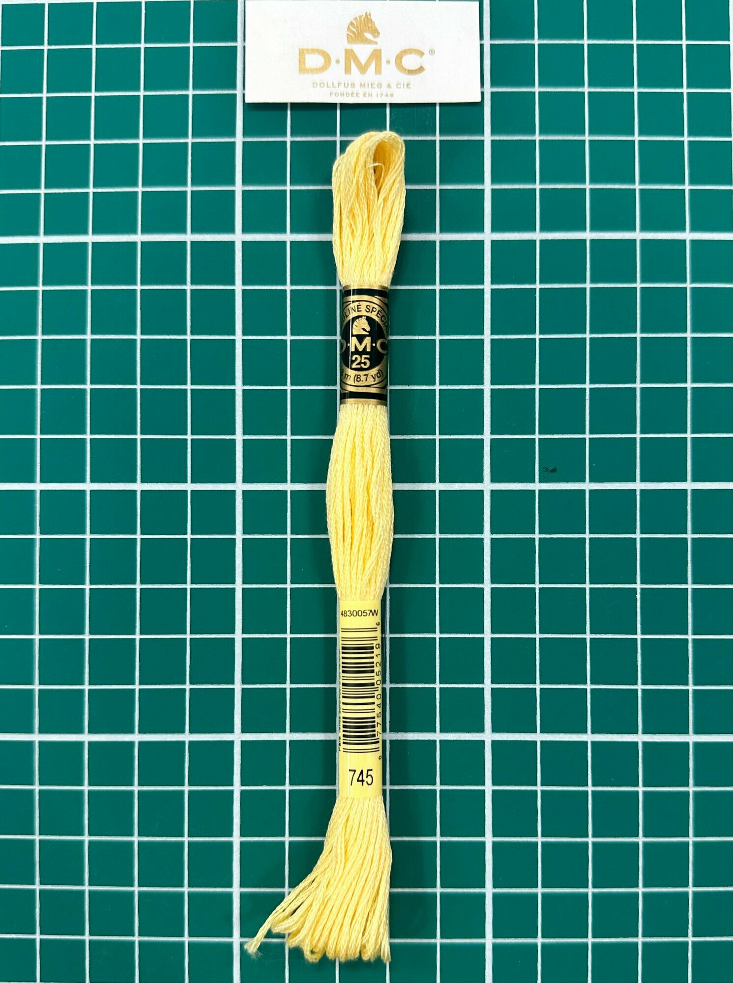 DMC, col: 745, Мулине