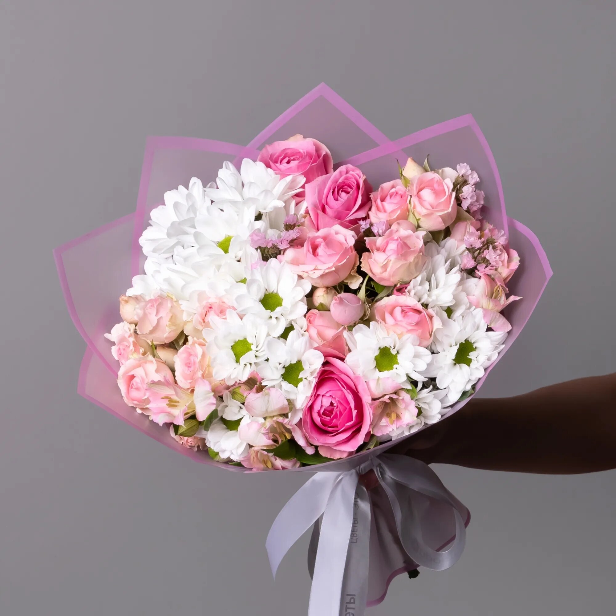 Букет цветов NEW "Панакотта S" в коробке и аквабоксе от "Простоцветы"