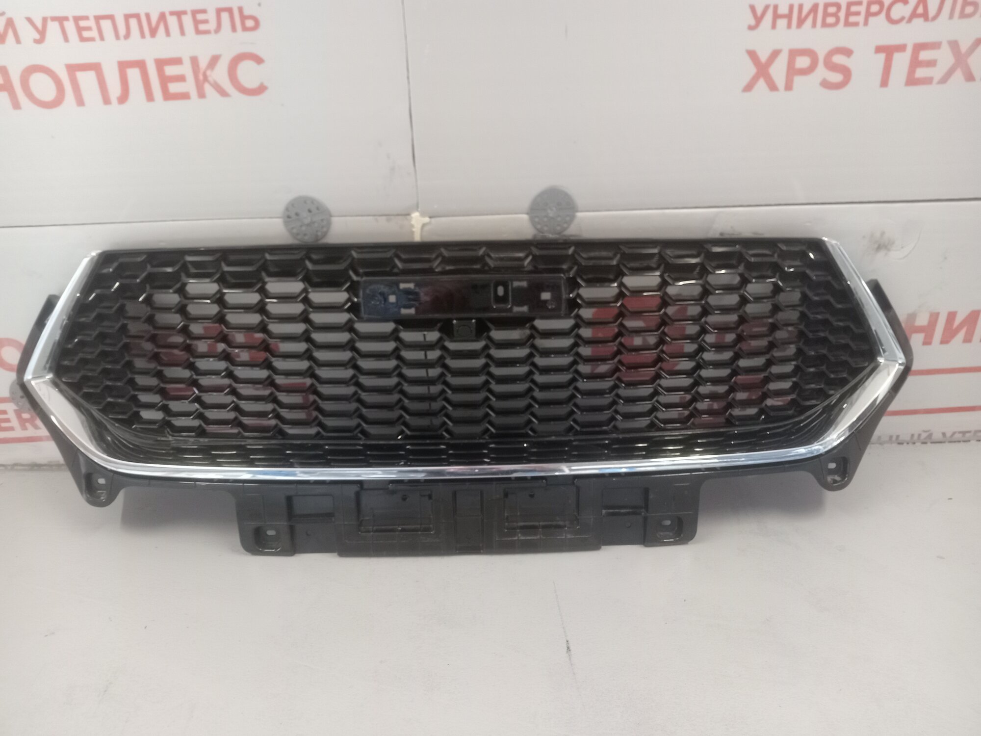 Решетка радиатора HAVAL F7