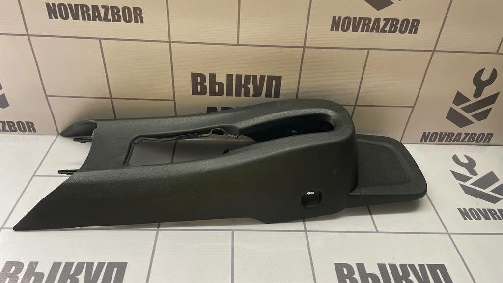 Консоль LADA VESTA 15-19