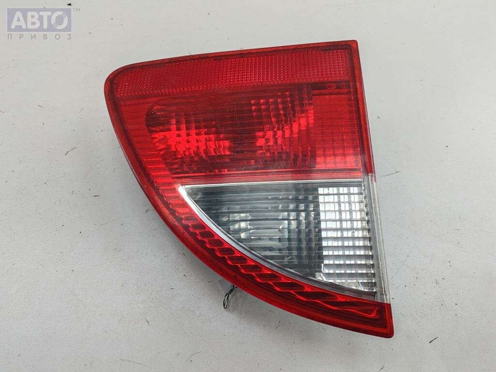 Фонарь крышки багажника левый Ford Galaxy (2000-2006)