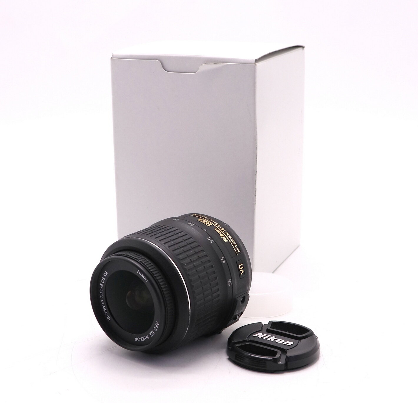 Nikon 18-55mm f/3.5-5.6G AF-S VR DX Nikkor в упаковке