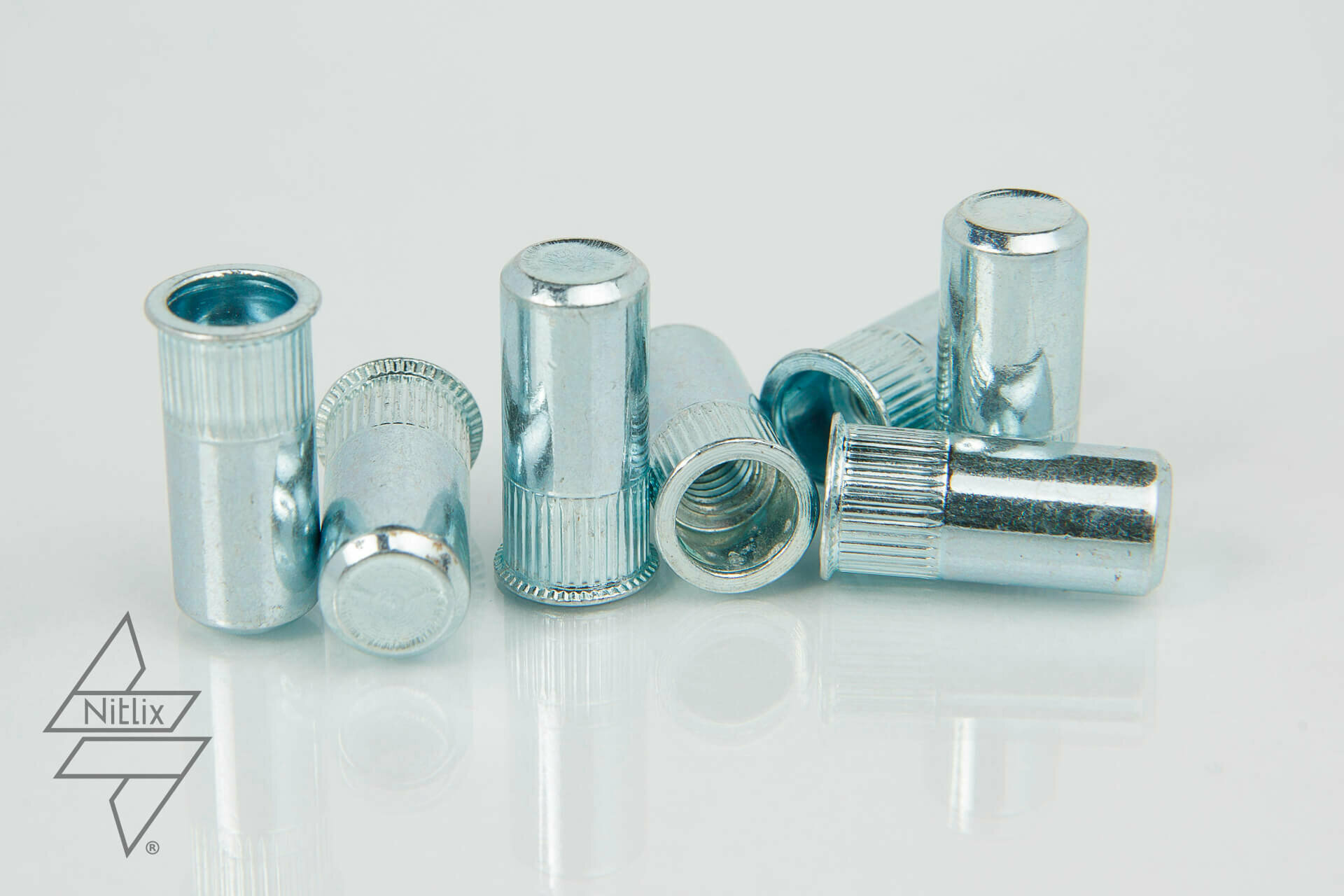 Гайка заклепочная NITLIX М6 уменьшенный борт закрытая L=20.5 (0,5-2,5) 400 шт.