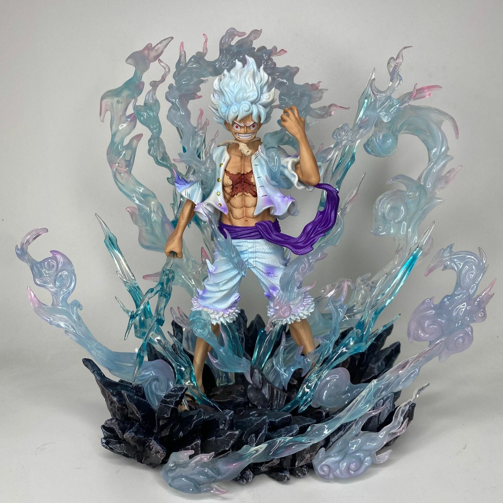 Коллекционная модель One Piece Луффи, фигурка PVC с эффектом взрыва ауры, в оригинальной коробке