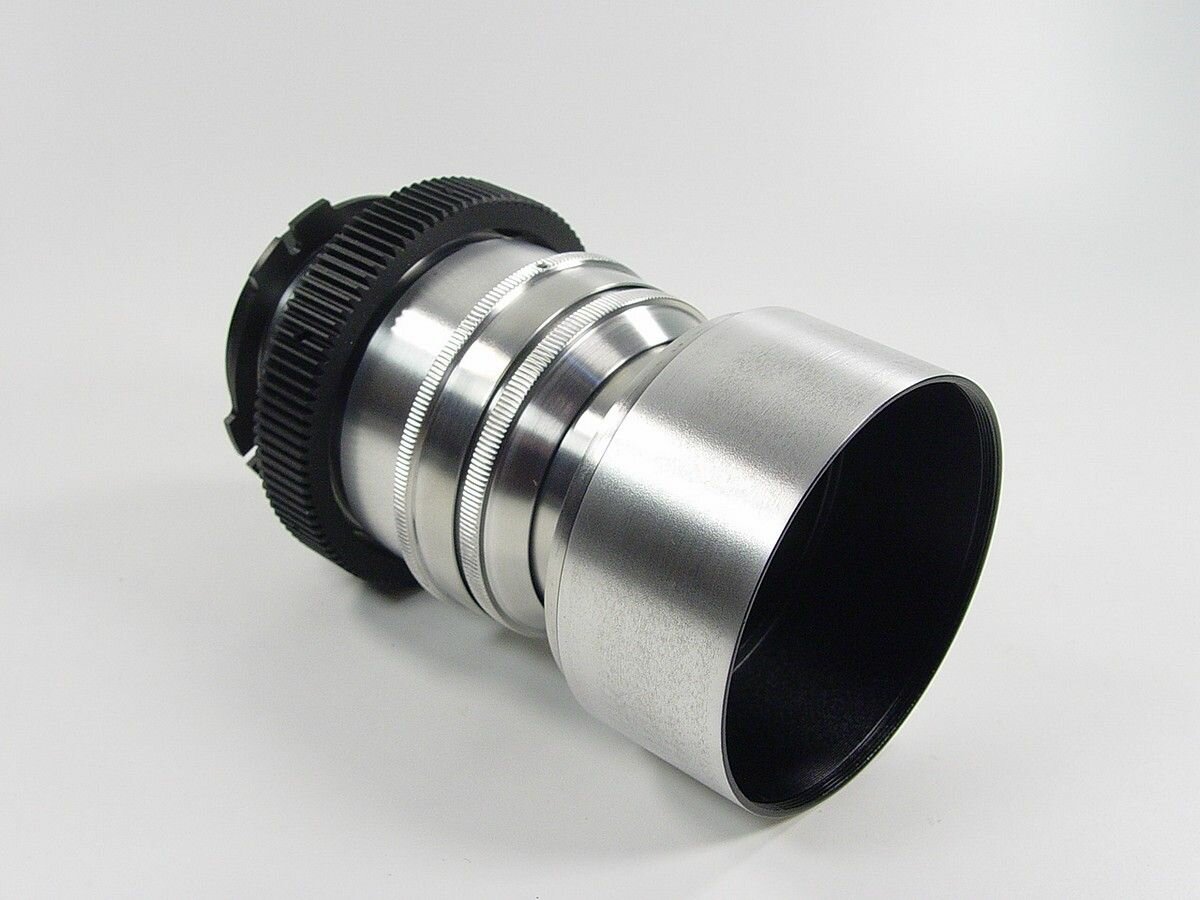 PL mount Arriflex RED ONE. Объектив Таир-11 f/2.8 133mm . 20 лепестков диафрагмы. Ранний серебристый, гран при.