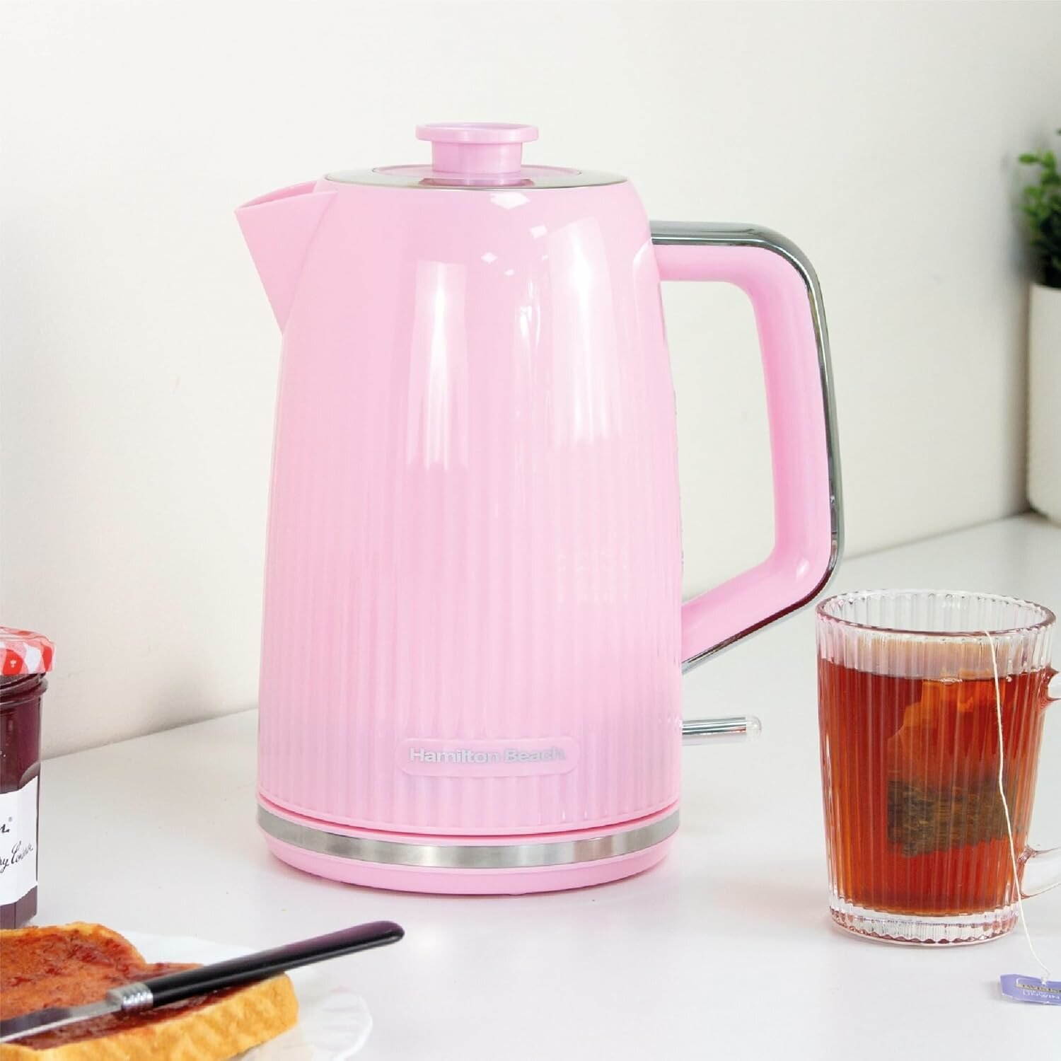 Электрический чайник Hamilton Beach Electric Kettle, Miami, 1,7 л, 3000W - Flamingo Pink