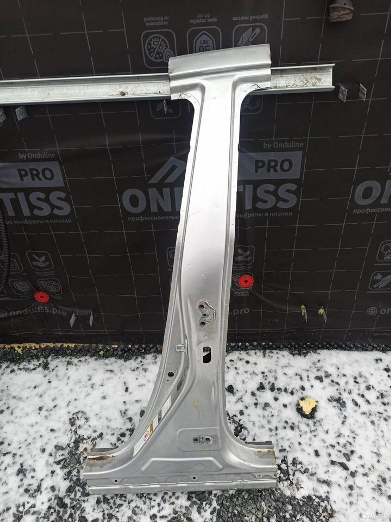 Стойка кузова средняя левая toyota prius ZVW30 с пробегом