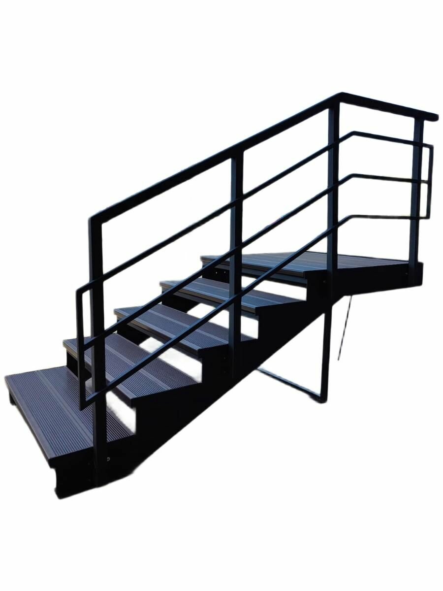 Лестница-крыльцо 4 ступени с площадкой, без ДПК, ограждения справа. Ширина 1м, высота 60 см.