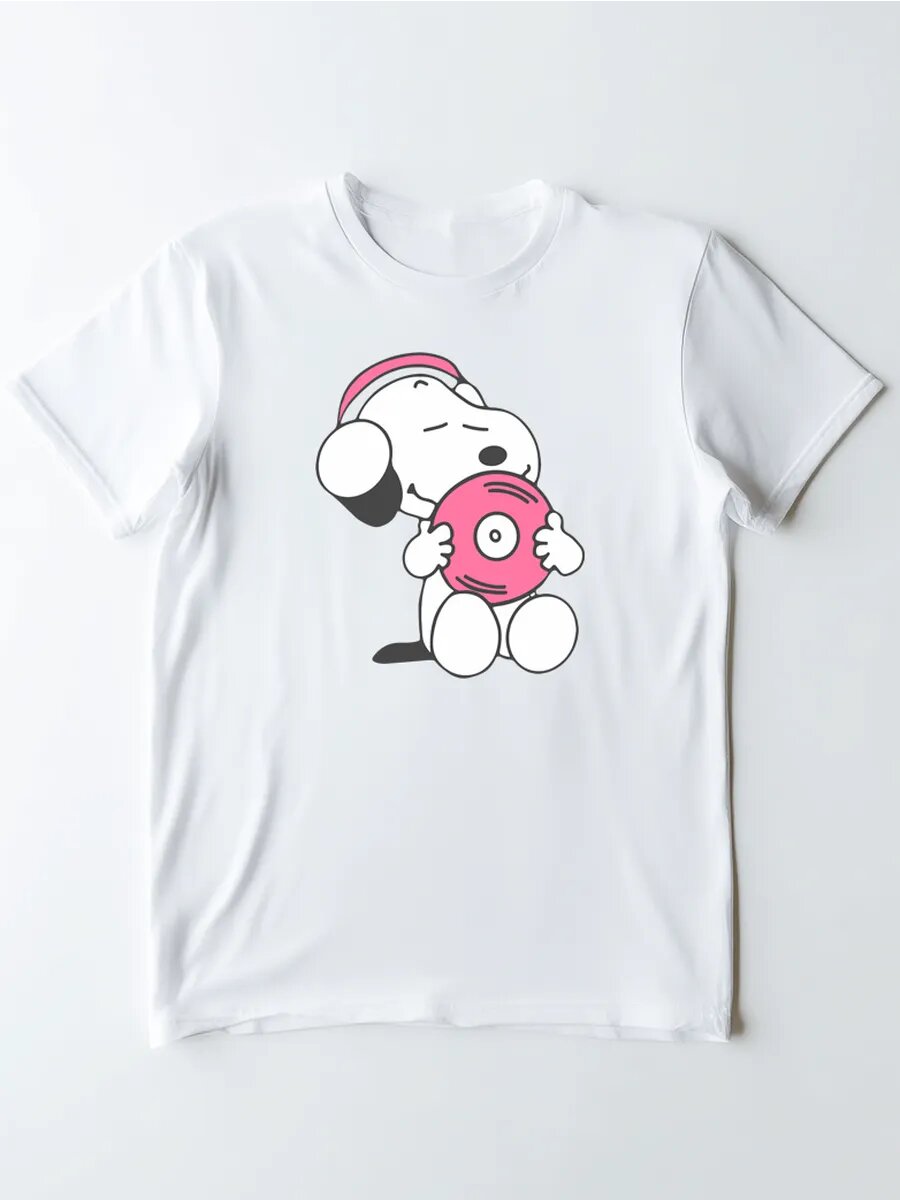 Футболка снупи слушает музыку